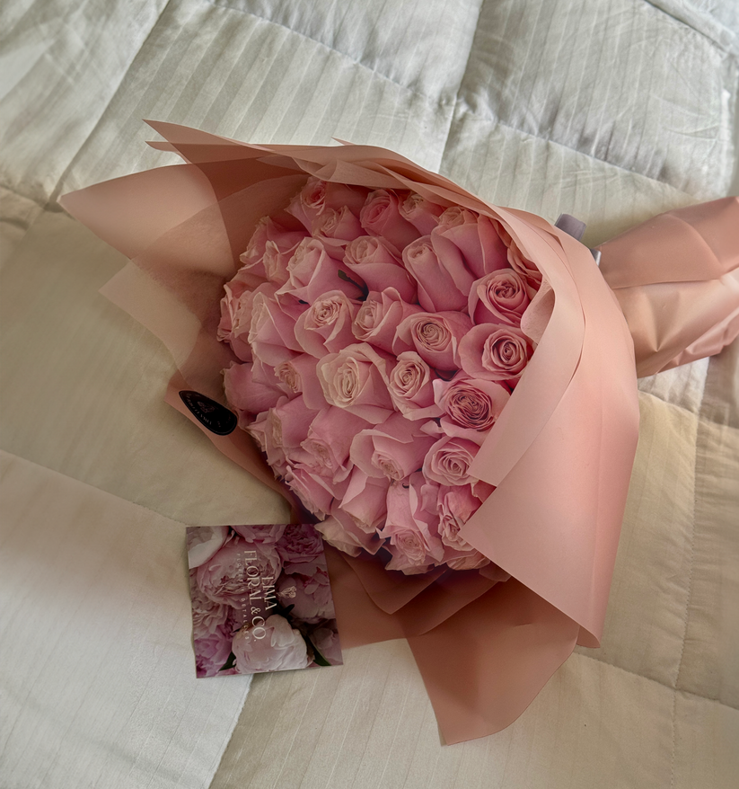 Ramo de 50 rosas rosadas - buchón – Lima Floral & Co.